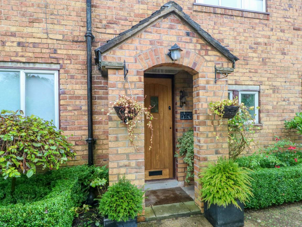 Cottage ∙ 4 Bedrooms ∙ 7 Guests - Macclesfield, UK