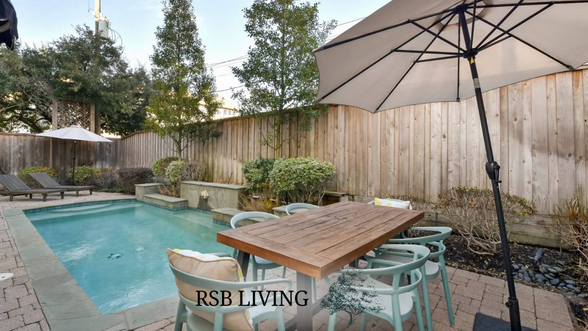 289 M² House ∙ 6 Bedrooms ∙ 16 Guests - Houston, TX