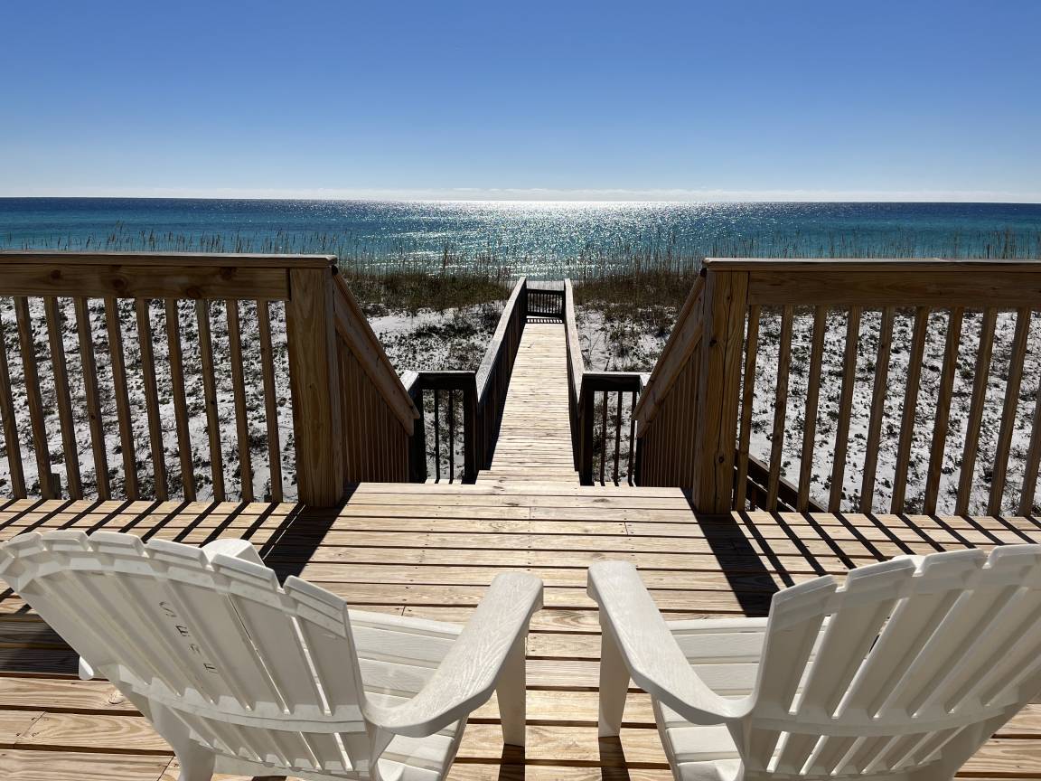 483 M² House ∙ 5 Bedrooms ∙ 14 Guests - Pensacola Beach, FL