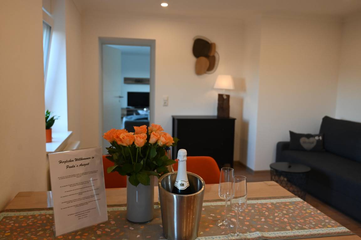 100 M² Ferienwohnung ∙ 1 Schlafzimmer ∙ 4 Gäste - Mehren