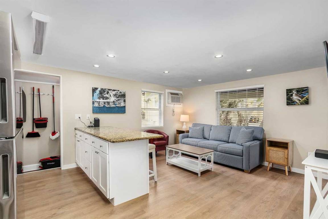 44 M² House ∙ 1 Bedroom ∙ 4 Guests - Fort Myers Beach, FL