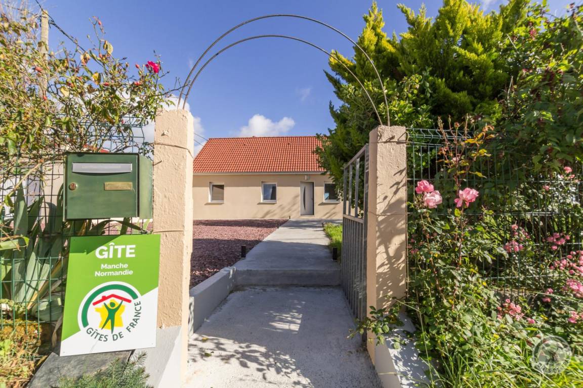 100 M² Gîte ∙ 3 Chambres ∙ 6 Personnes - Doville