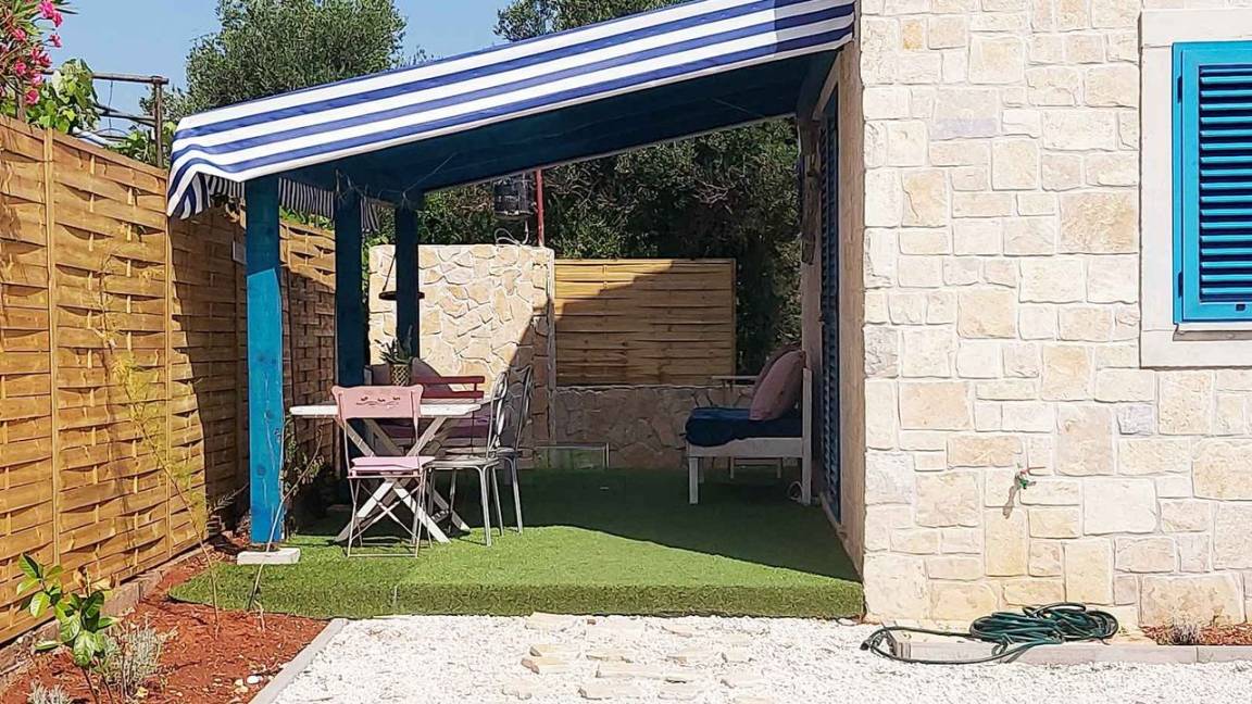 60 M² Ferienhaus ∙ 2 Schlafzimmer ∙ 4 Gäste - Dugi Otok