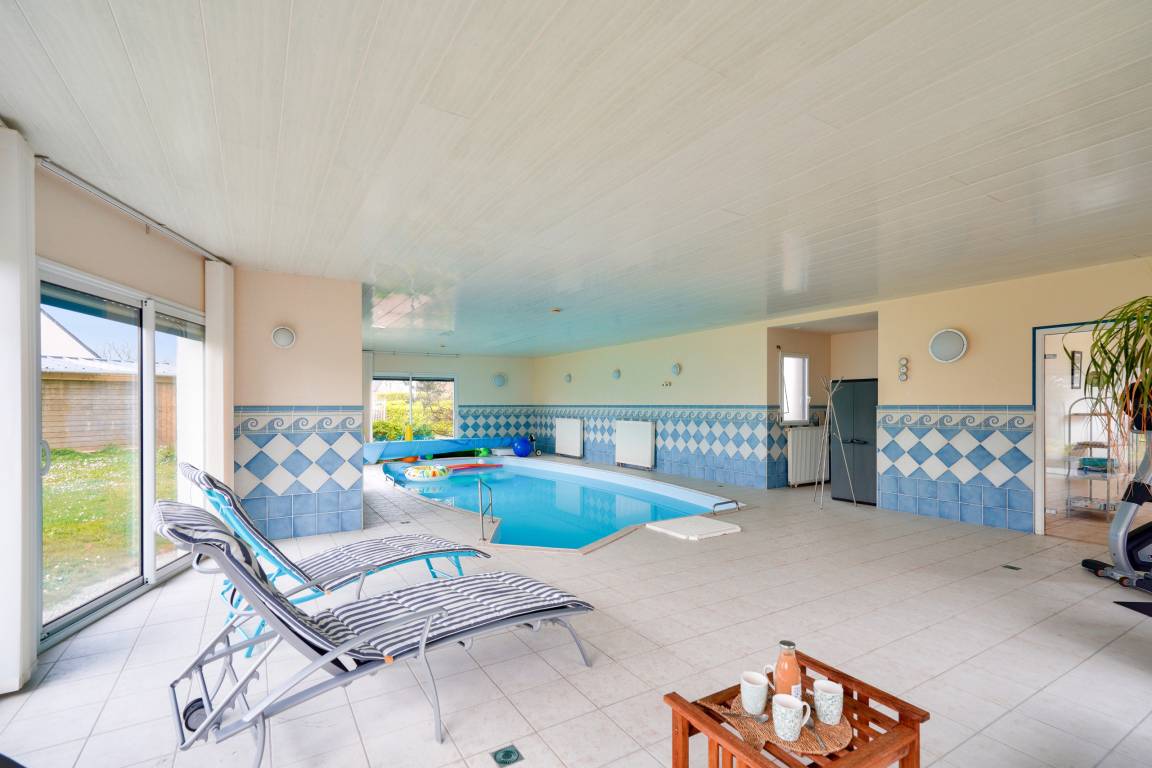 300 M² Ferienhaus ∙ 4 Schlafzimmer ∙ 9 Gäste - Pont-l'Abbé