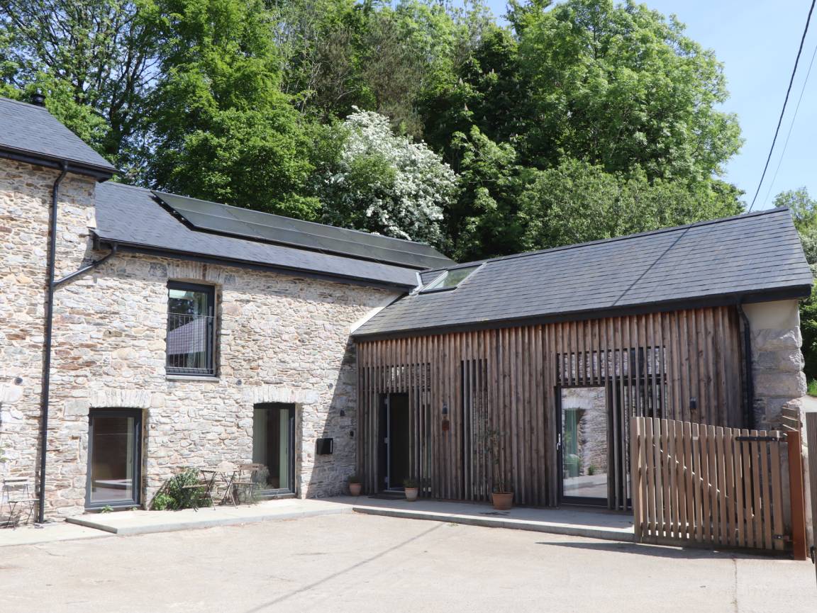 Mökki ∙ 3 Makuuhuonetta ∙ 8 Vierasta - Buckfastleigh