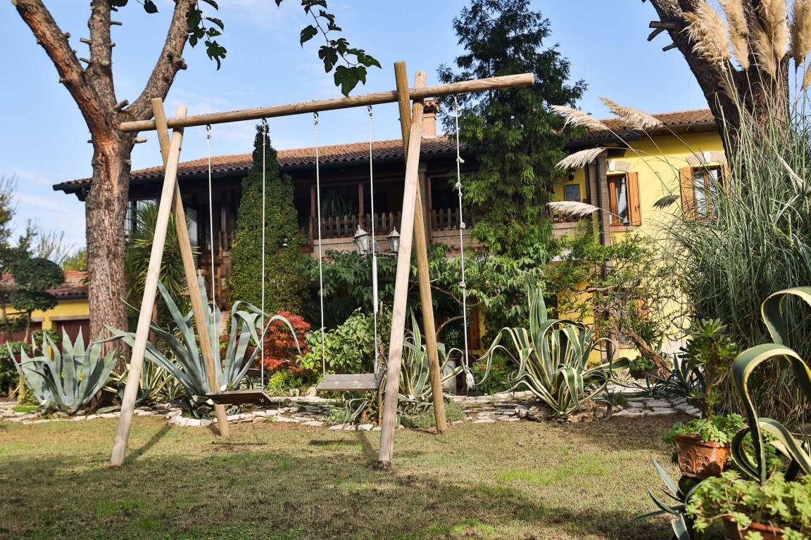 120 M² House ∙ 2 Bedrooms ∙ 5 Guests - Abano Terme