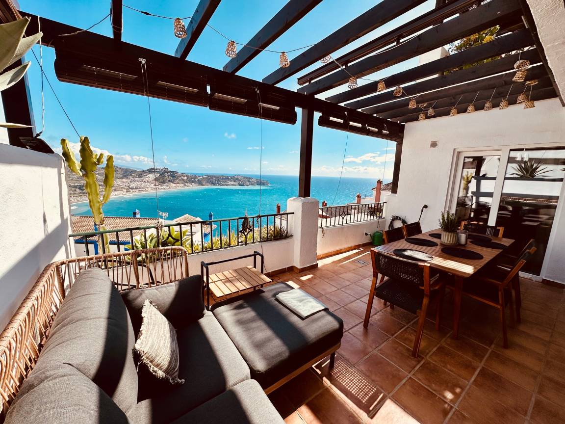 140 M² House ∙ 4 Bedrooms ∙ 8 Guests - Almuñécar