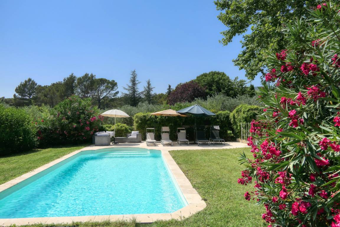 220 M² House ∙ 4 Bedrooms ∙ 10 Guests - Cadenet