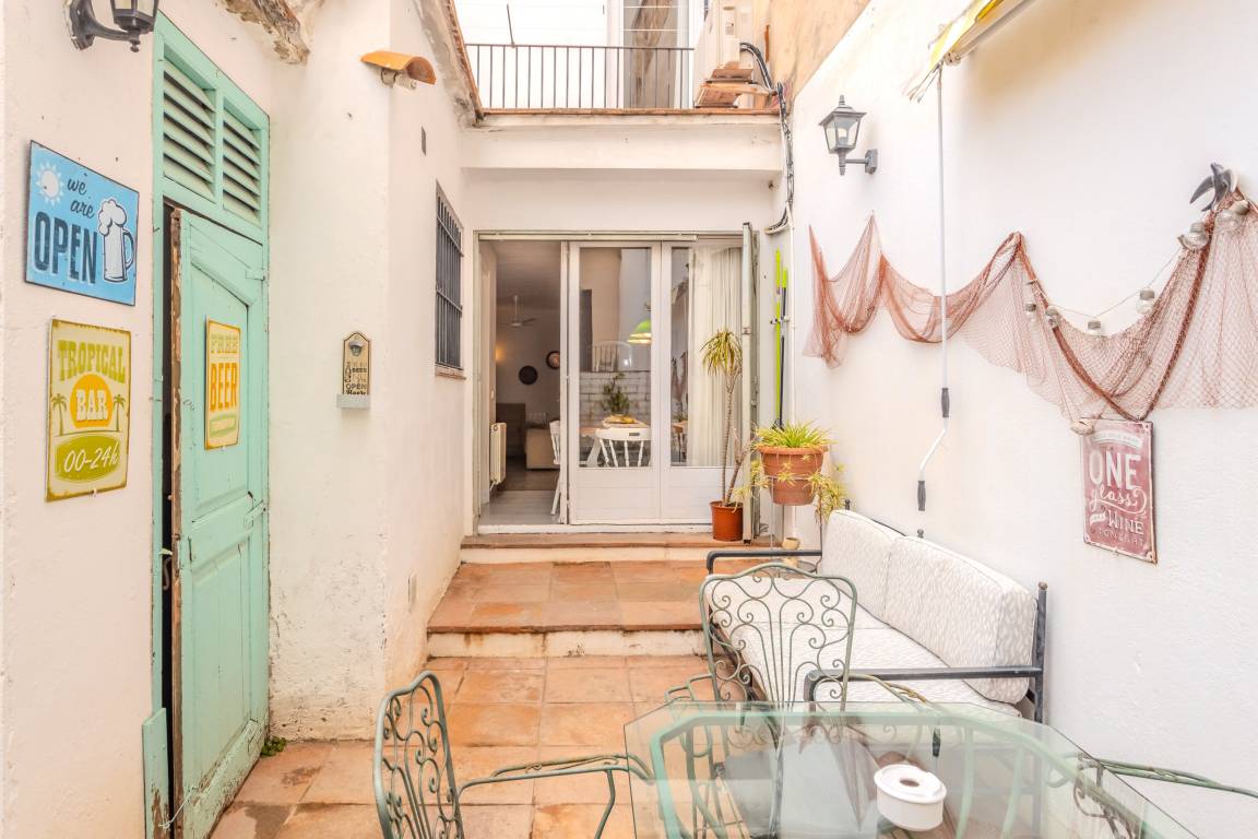 160 M² House ∙ 5 Bedrooms ∙ 8 Guests - Aigua Blava