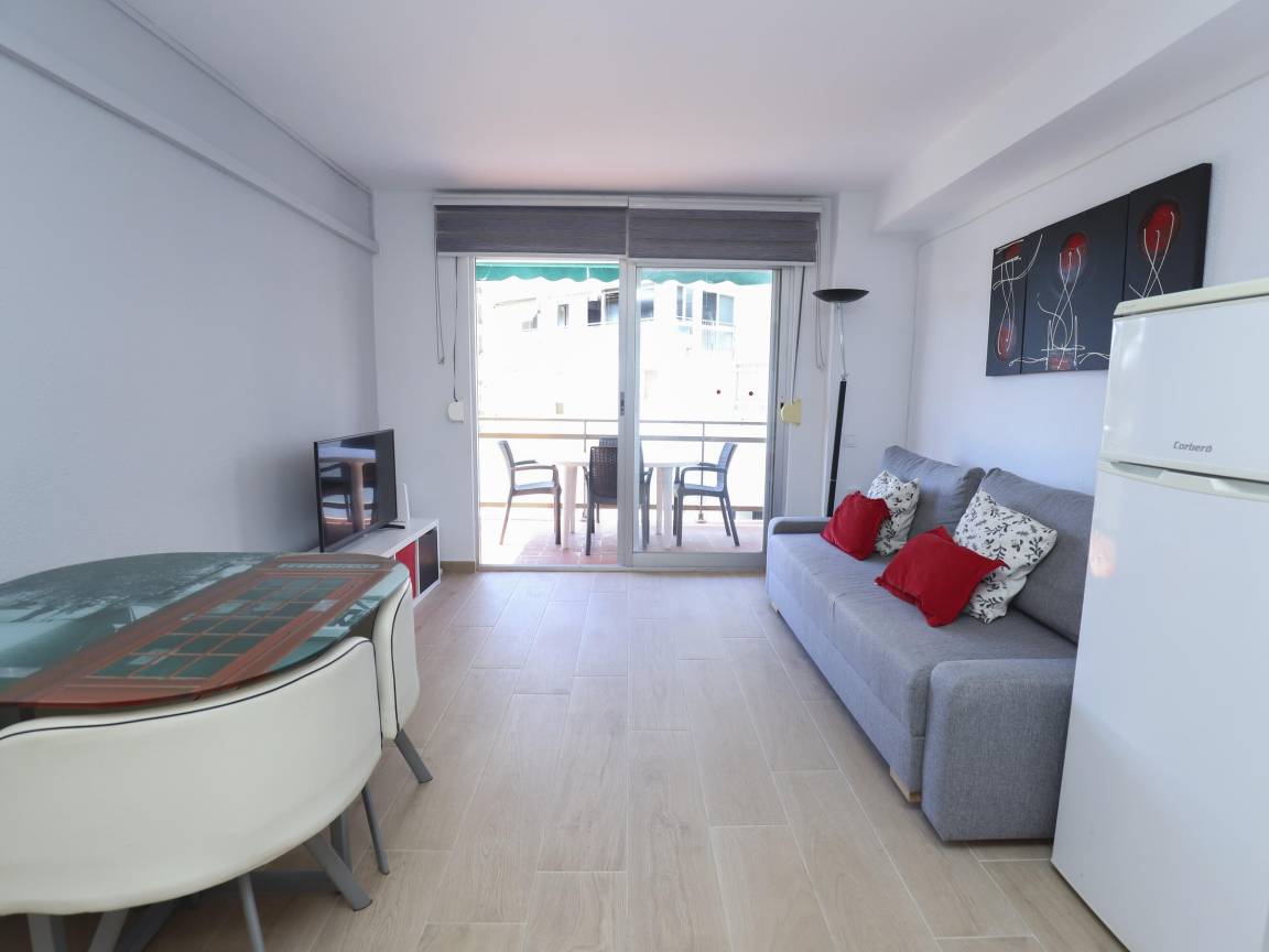 50 M² Apartamento ∙ 2 Habitaciones ∙ 6 Huéspedes - La Pineda