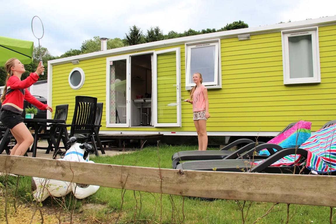 Chalet ∙ 3 Slaapkamers ∙ 6 Gasten - Limburg