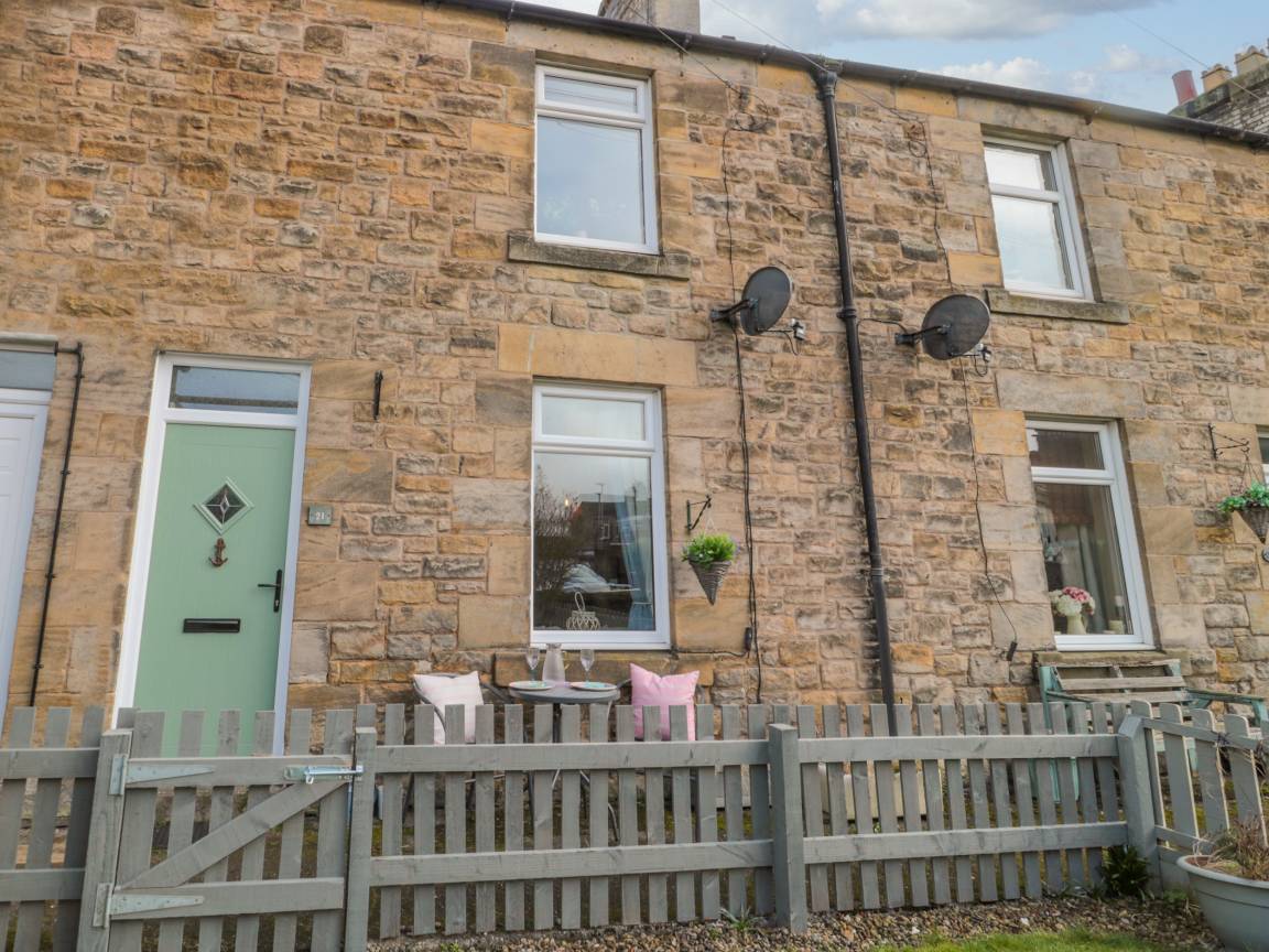 Cottage ∙ 2 Bedrooms ∙ 4 Guests - Alnmouth