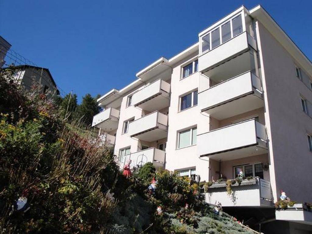 70 M² Apartment ∙ 2 Bedrooms ∙ 4 Guests - Samedan