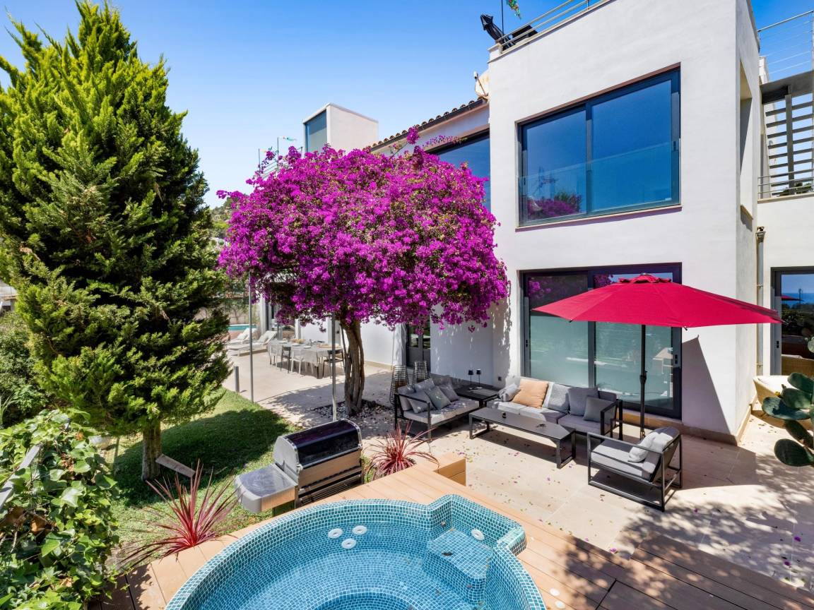 406 M² Villa ∙ 4 Habitaciones ∙ 8 Huéspedes - Palma