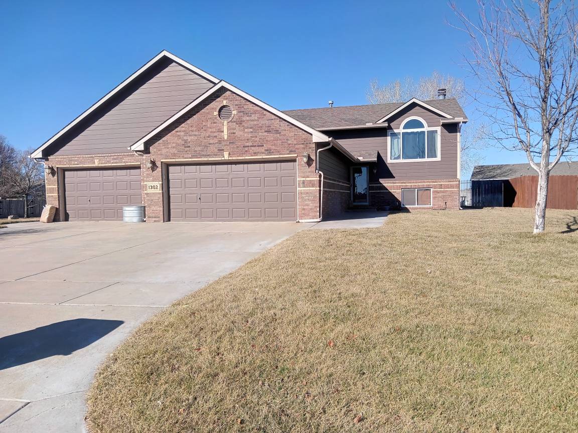 195 M² House ∙ 3 Bedrooms ∙ 6 Guests - Wichita, KS