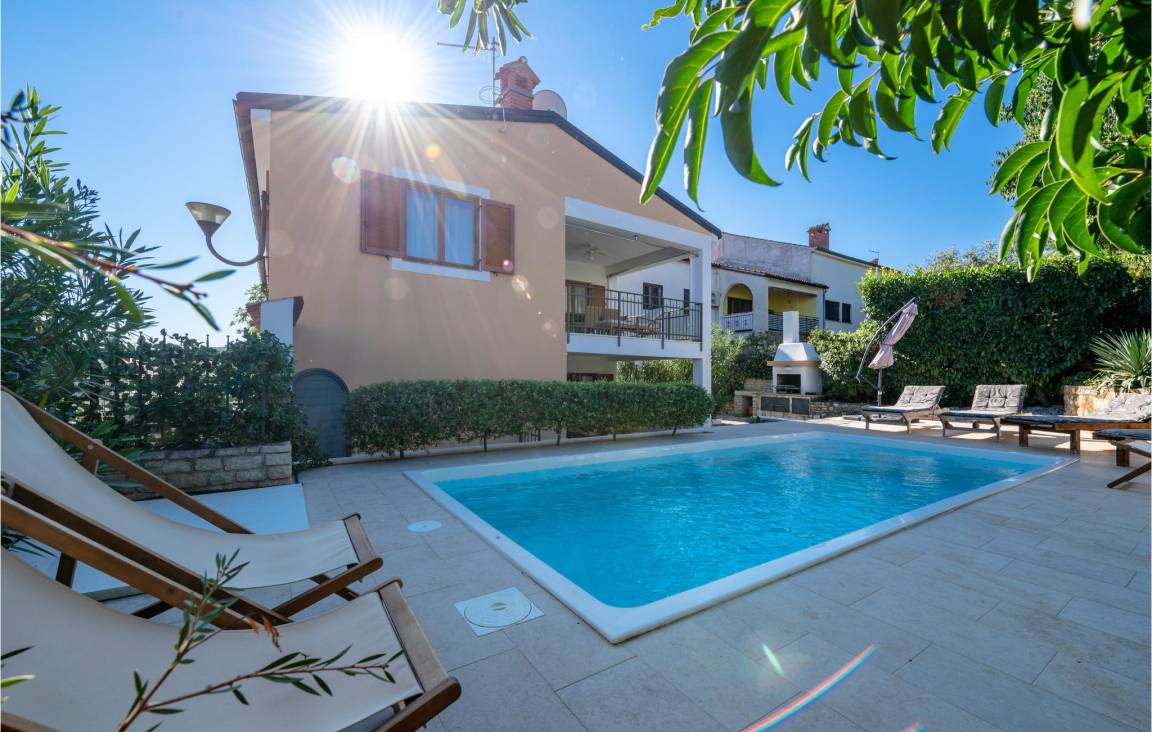 138 M² Hus ∙ 4 Sovrum ∙ 8 Gäster - Rovinj