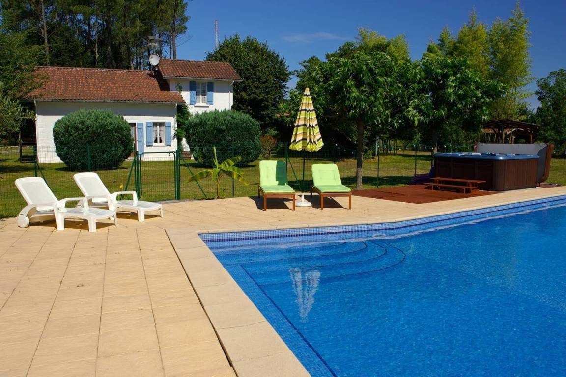 100 M² Casa ∙ 2 Habitaciones ∙ 4 Huéspedes - Bias