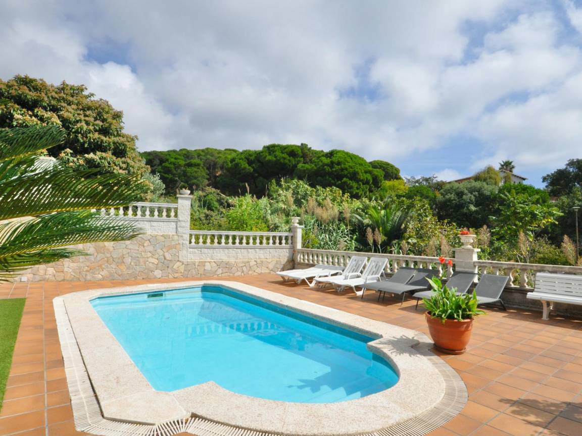 148 M² Villa ∙ 4 Chambres ∙ 8 Personnes - Blanes