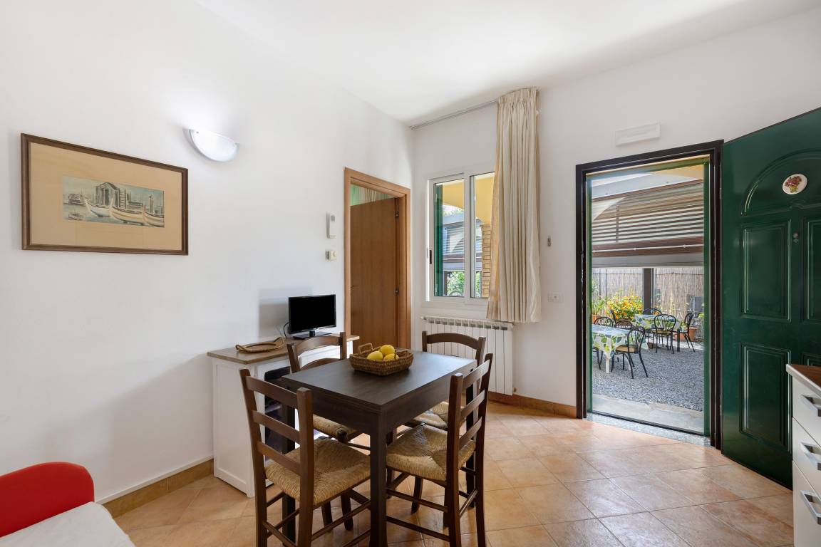 32 M² Apartamento ∙ 1 Habitación ∙ 2 Huéspedes - Bergeggi