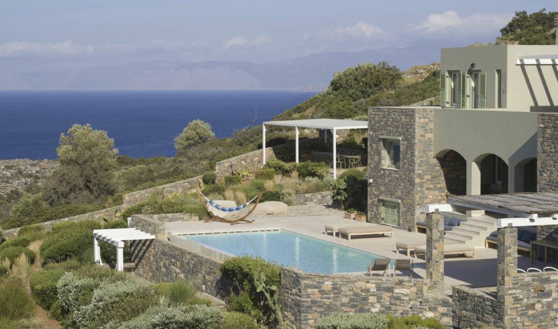 Villa ∙ 8 Bedrooms ∙ 16 Guests - Agios Nikolaos