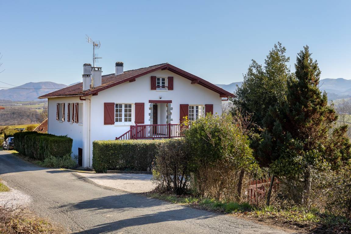 165 M² Maison De Vacances ∙ 4 Chambres ∙ 8 Personnes - Sare