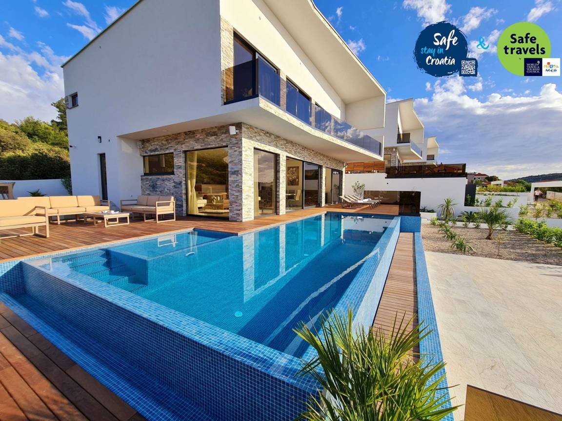 280 M² Villa ∙ 4 Schlafzimmer ∙ 9 Gäste - Primošten