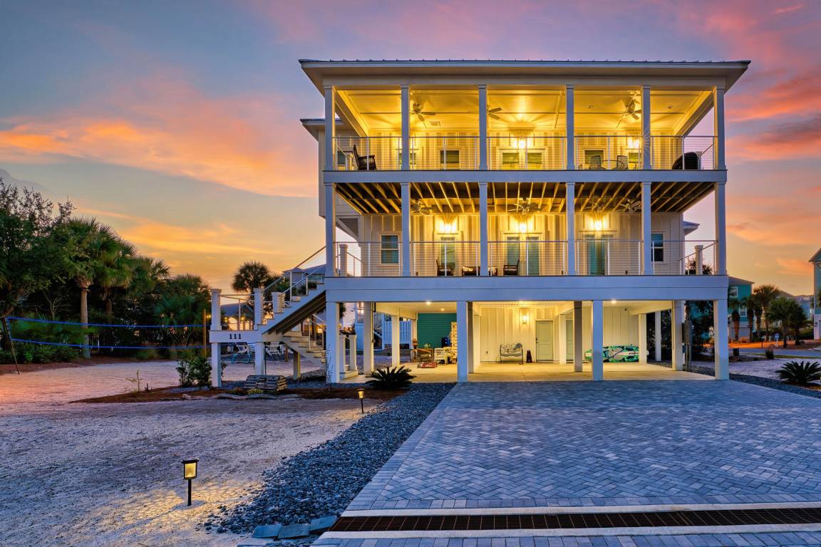 House ∙ 5 Bedrooms ∙ 15 Guests - Port St. Joe, FL