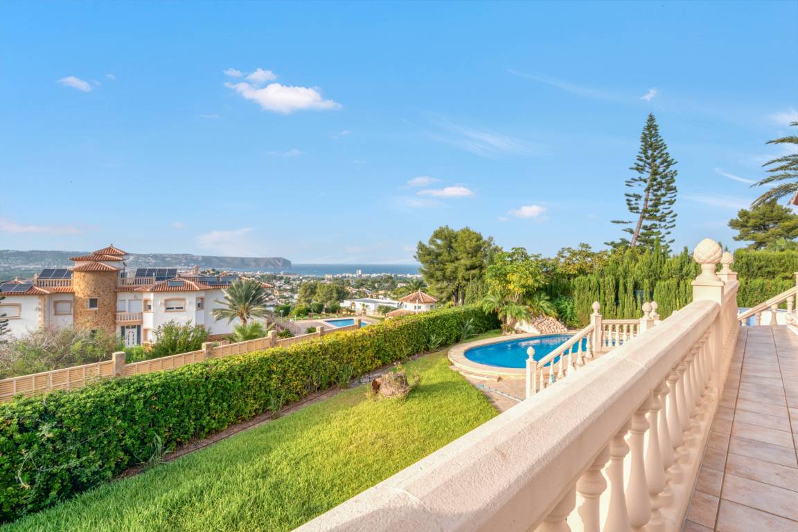 280 M² Villa ∙ 4 Slaapkamers ∙ 5 Gasten - Jávea