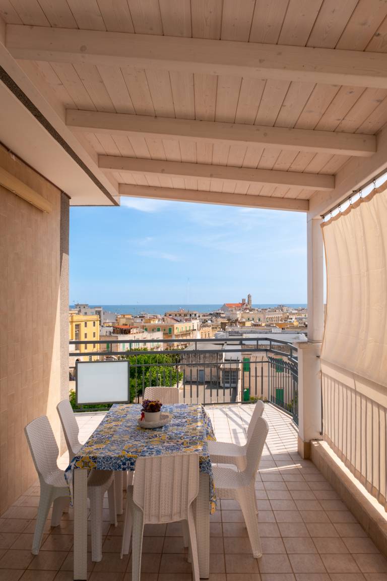 167 M² Apartamento ∙ 3 Habitaciones ∙ 8 Huéspedes - Giovinazzo