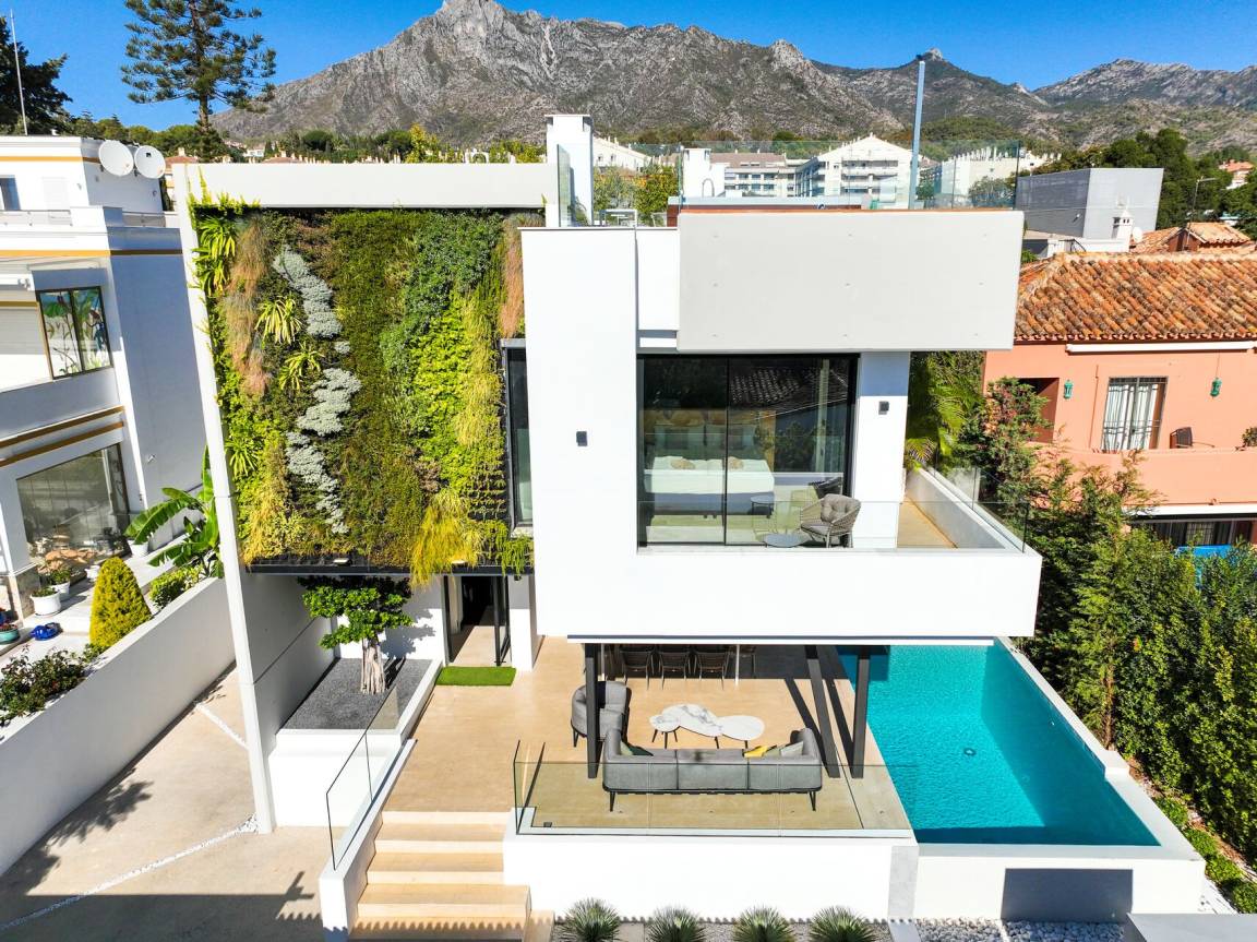 447 M² Villa ∙ 4 Slaapkamers ∙ 8 Gasten - Ojén