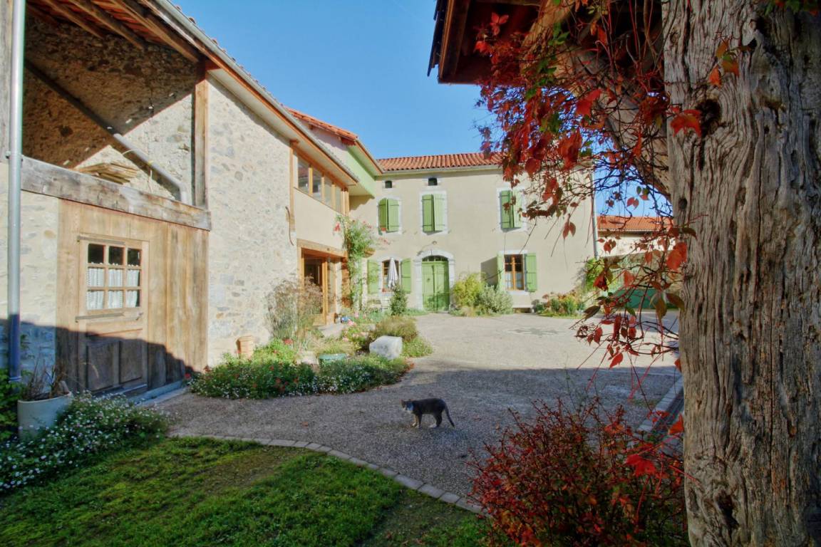 250 M² Gîte ∙ 4 Chambres ∙ 10 Personnes - Lannemezan
