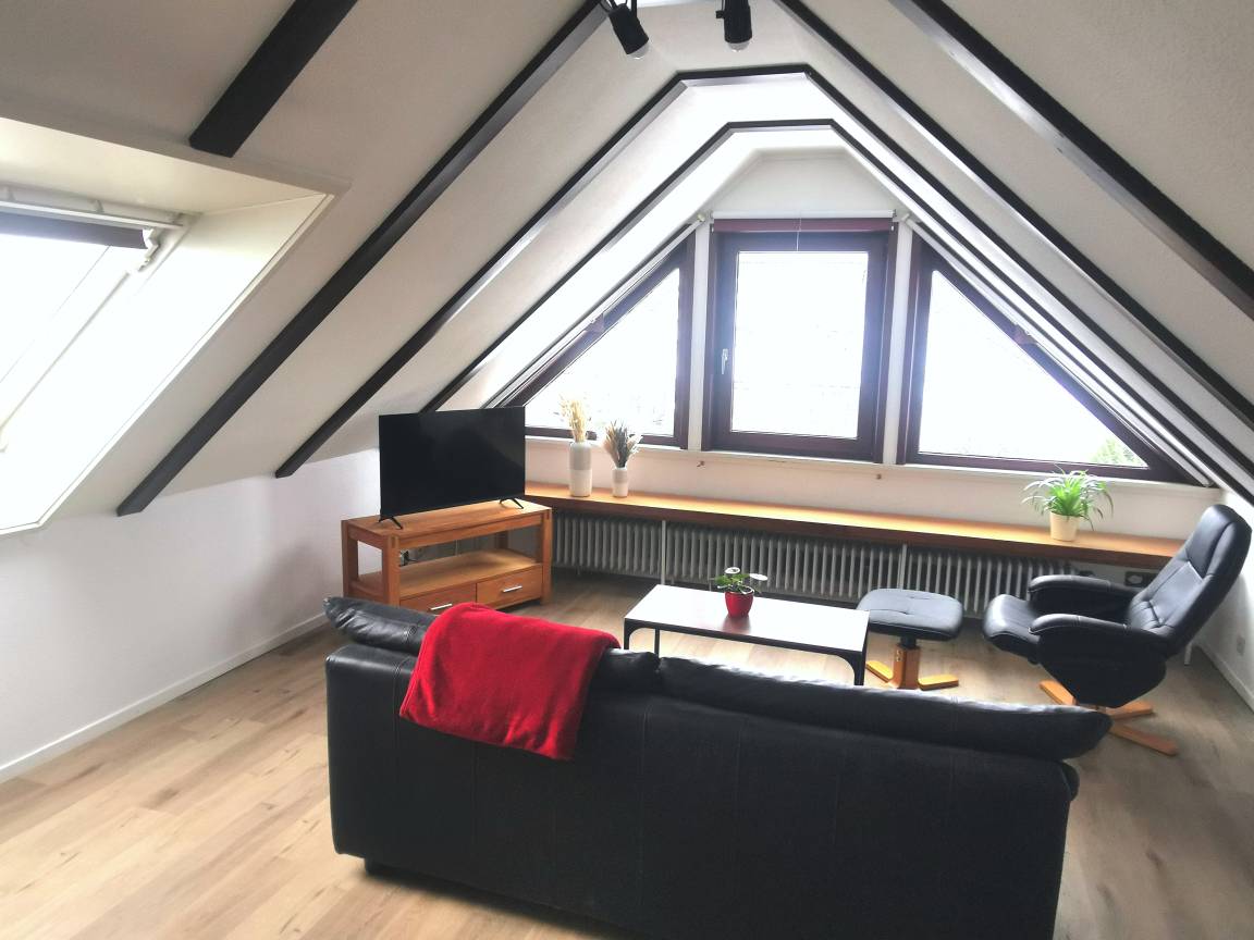 78 M² Ferienwohnung ∙ 1 Schlafzimmer ∙ 4 Gäste - Celle