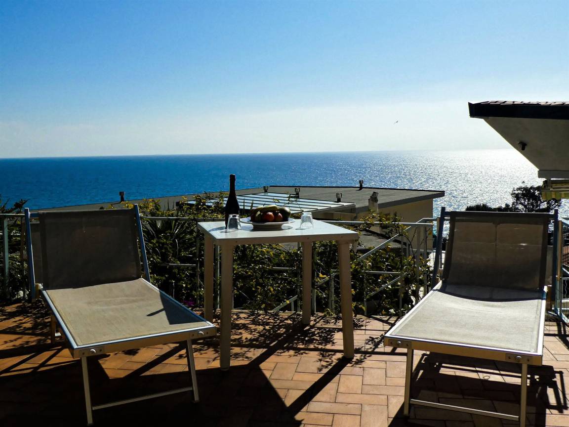 70 M² Villa ∙ 2 Schlafzimmer ∙ 5 Gäste - Cervo