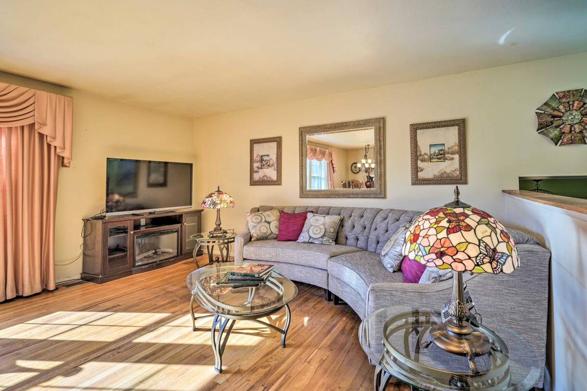 157 M² House ∙ 3 Bedrooms ∙ 6 Guests - Colorado Springs, CO