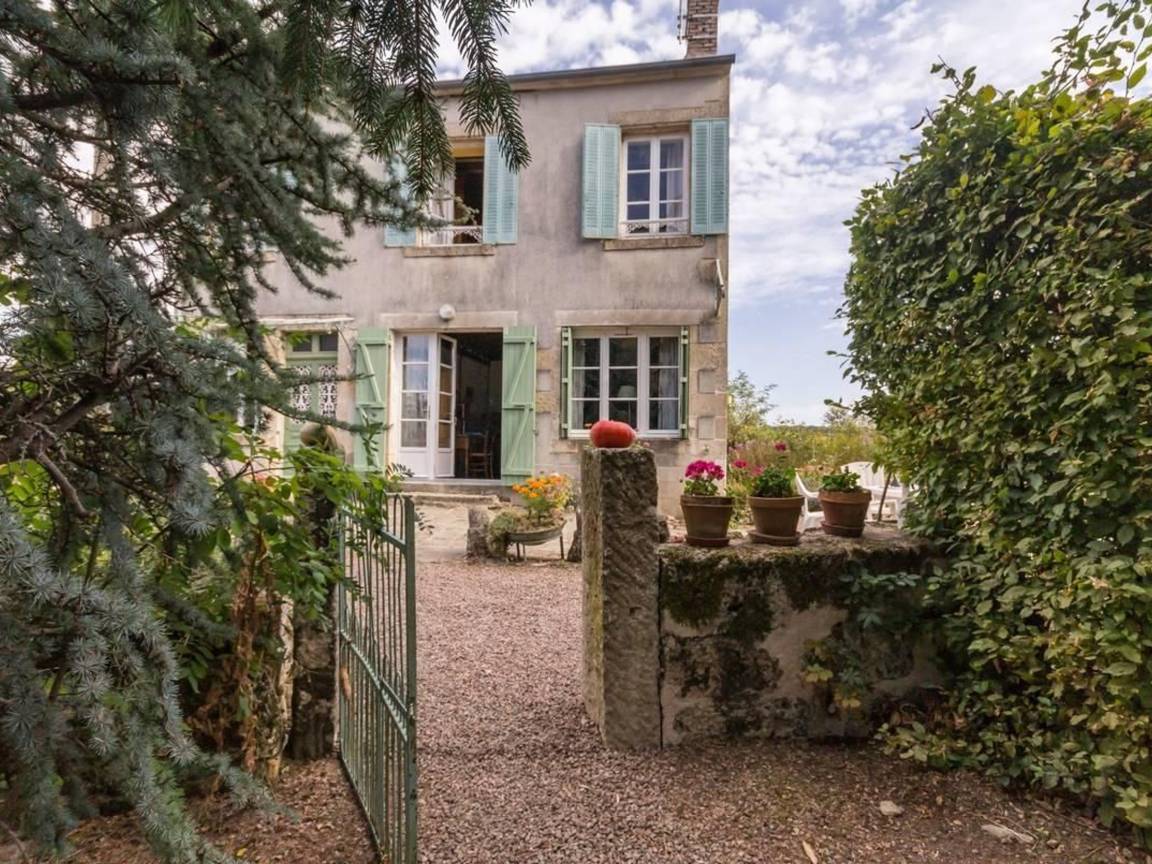 78 M² Cottage ∙ 2 Chambres ∙ 5 Personnes - Nièvre