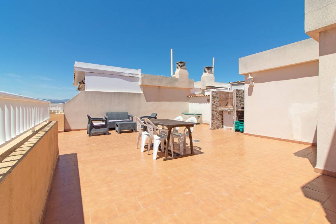 205 M² Apartamento ∙ 2 Habitaciones ∙ 4 Huéspedes - Sagunto
