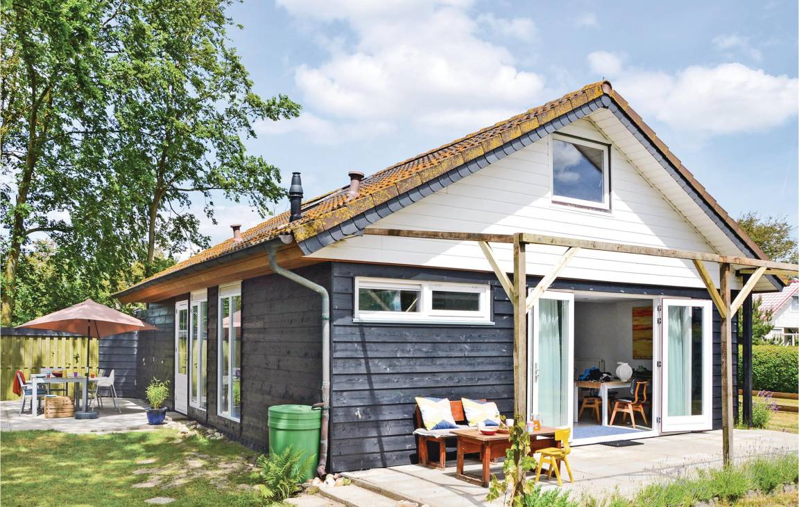 75 M² Huis ∙ 2 Slaapkamers ∙ 4 Gasten - Julianadorp
