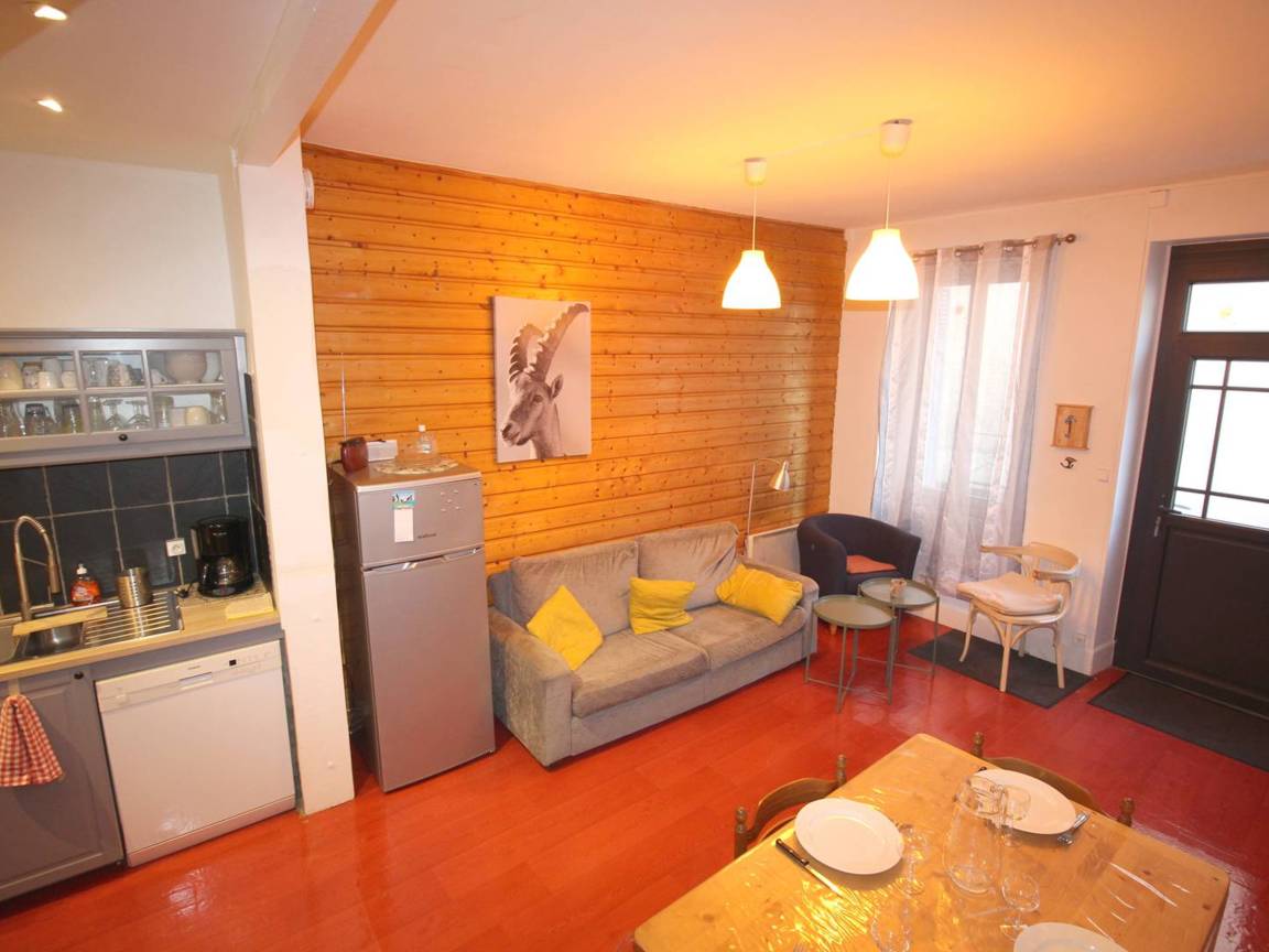 80 M² House ∙ 3 Bedrooms ∙ 6 Guests - Les