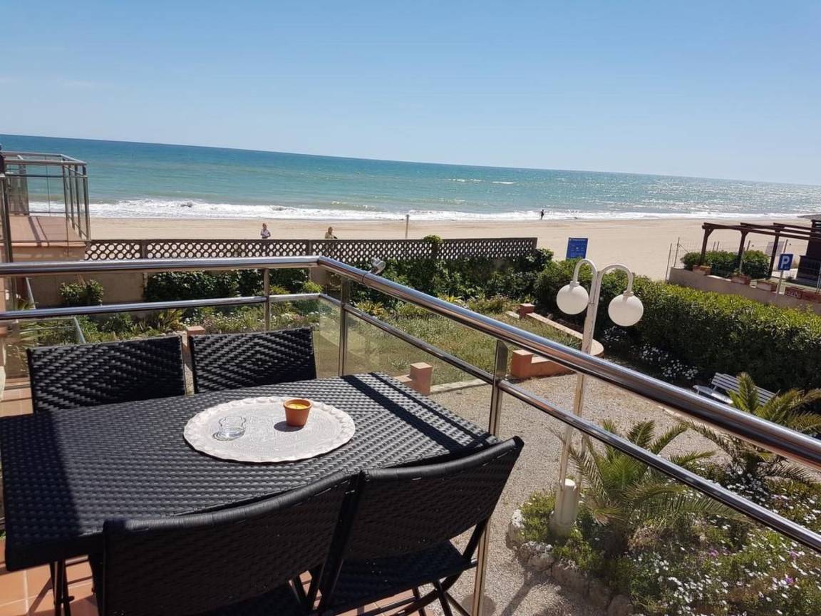 35 M² Apartment ∙ 1 Bedroom ∙ 3 Guests - Castelldefels