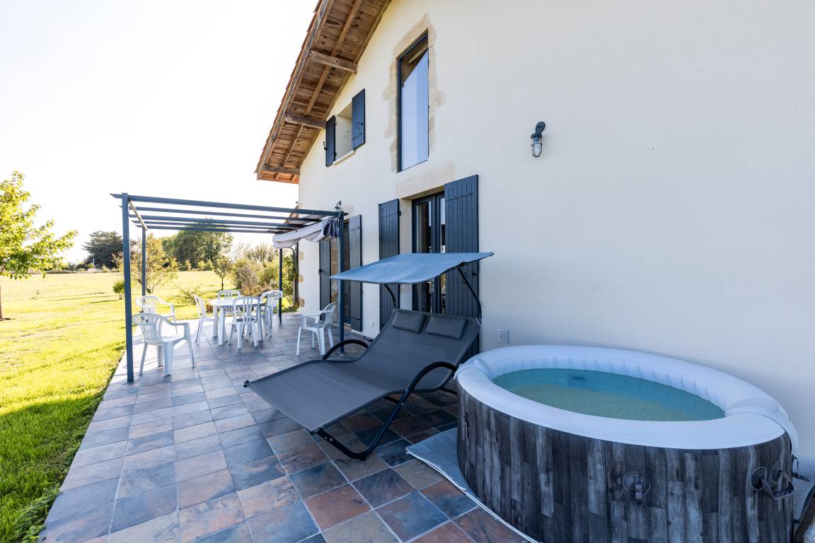 150 M² Maison De Vacances ∙ 4 Chambres ∙ 9 Personnes - Bazas