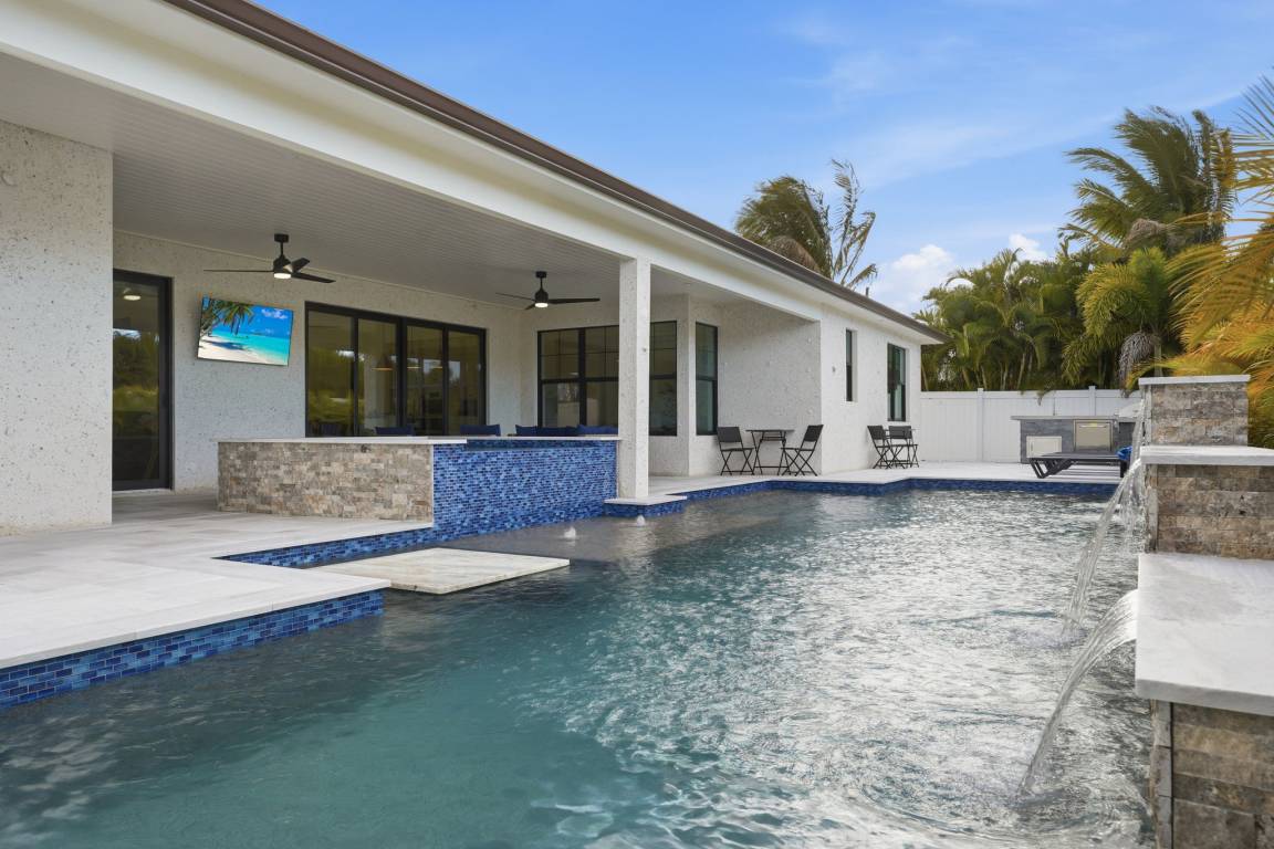 232 M² House ∙ 5 Bedrooms ∙ 11 Guests - Anna Maria, FL