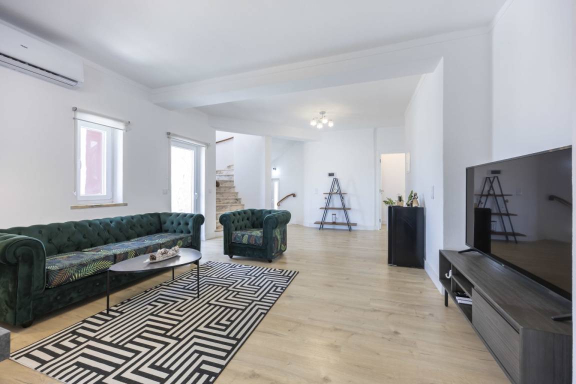60 M² Huoneisto ∙ 2 Makuuhuonetta ∙ 4 Vierasta - Portimão