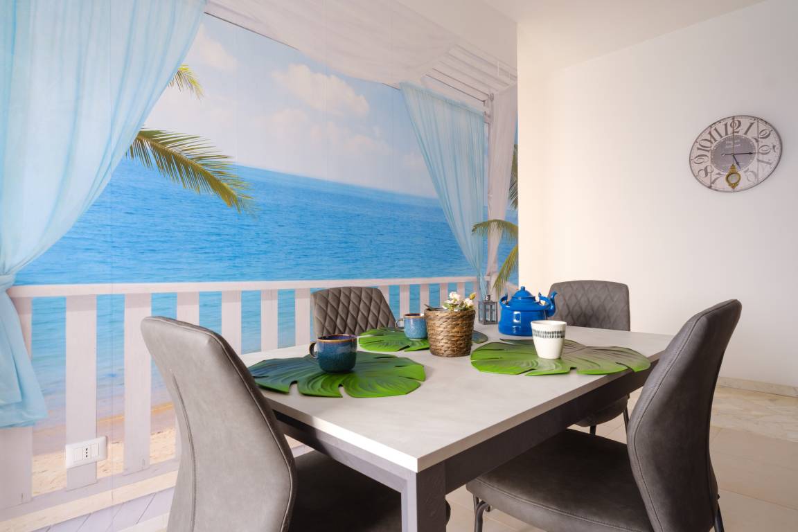 80 M² Apartamento ∙ 2 Habitaciones ∙ 6 Huéspedes - Bríndisi