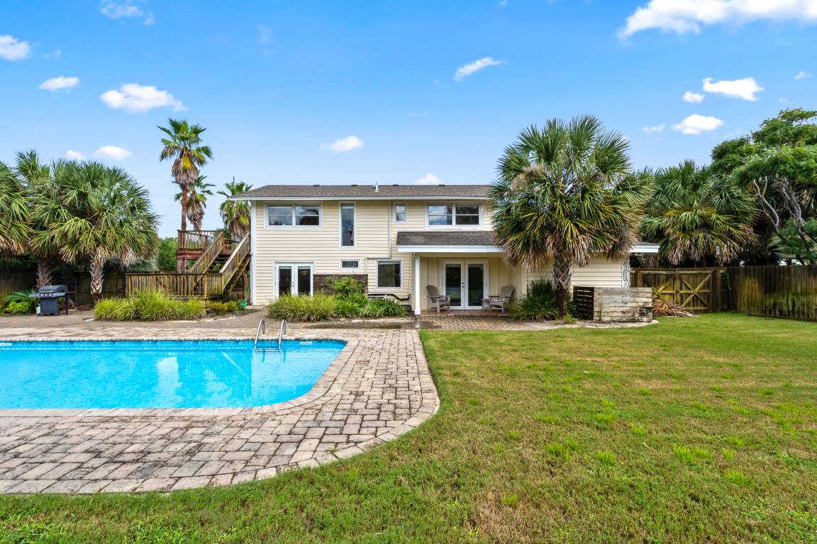 196 M² House ∙ 4 Bedrooms ∙ 12 Guests - Pensacola Beach, FL
