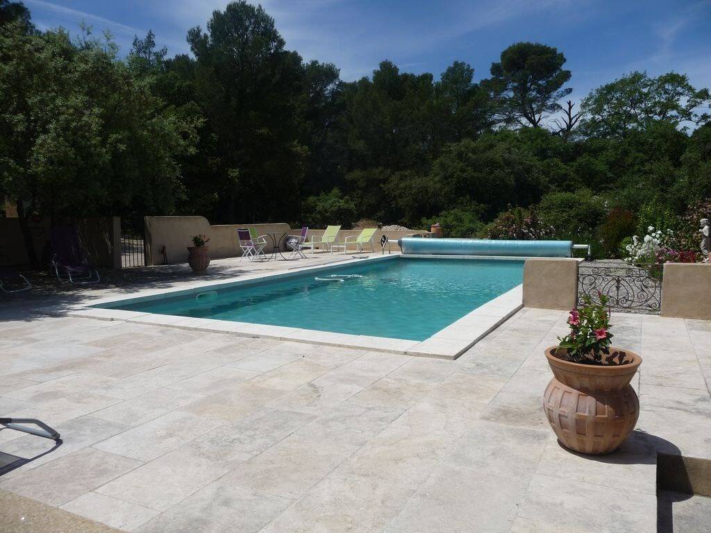 73 M² Gîte ∙ 2 Chambres ∙ 4 Personnes - Lauris