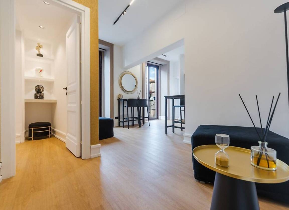 90 M² Apartment ∙ 2 Bedrooms ∙ 6 Guests - Catania
