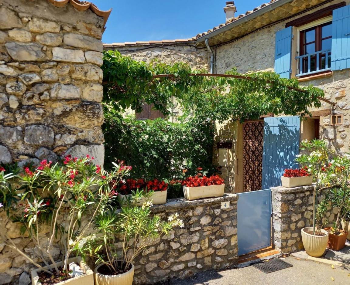 47 M² Gîte ∙ 2 Schlafzimmer ∙ 4 Gäste - Drôme