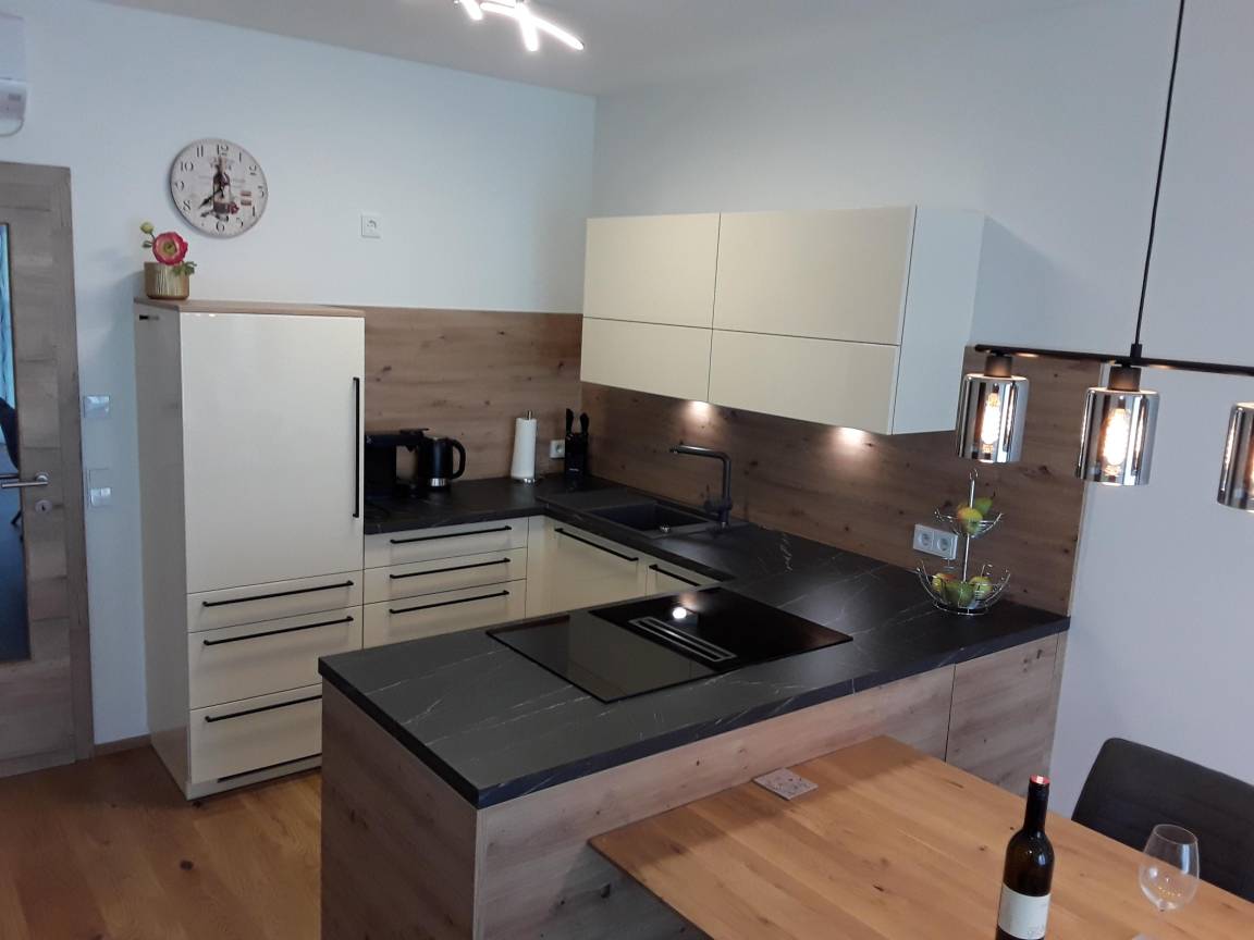 48 M² Ferienwohnung ∙ 1 Schlafzimmer ∙ 2 Gäste - Radenci