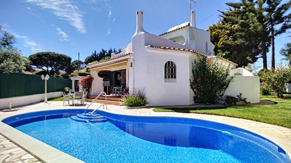 250 M² Villa ∙ 4 Habitaciones ∙ 10 Huéspedes - Albufeira