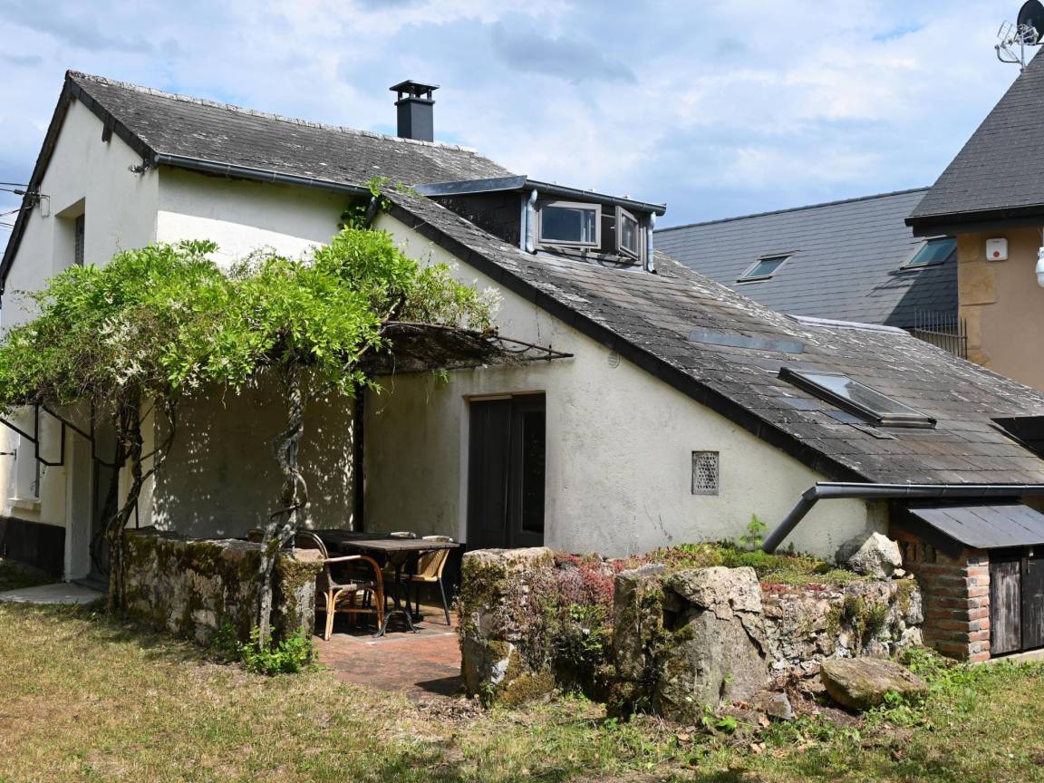 160 M² House ∙ 3 Bedrooms ∙ 6 Guests - Autun